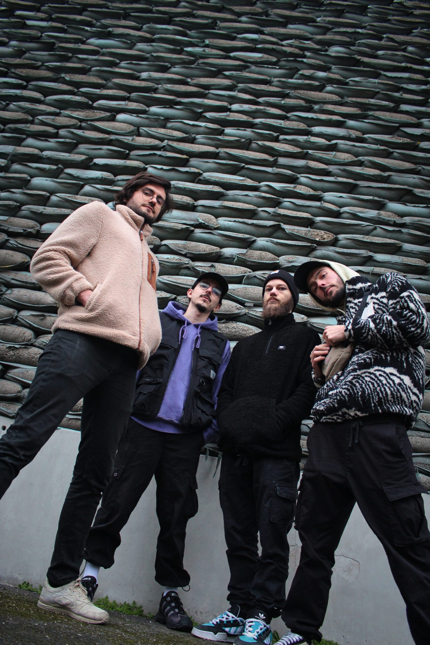 Freaky Beast - LABEL TREMP